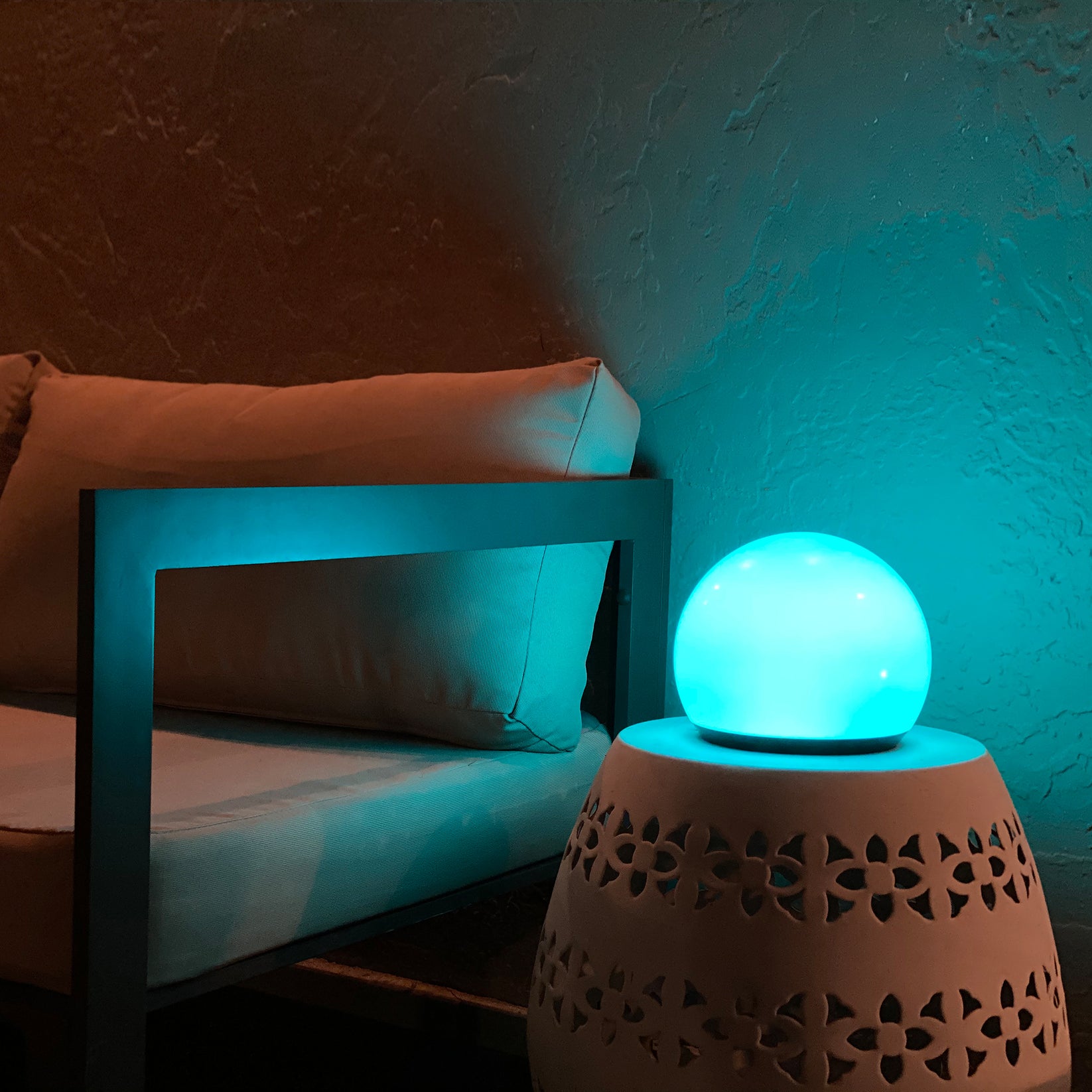 Smart 7" Portable Outdoor Multi-Color LED Light Orb, Rechargeable, Voi ...